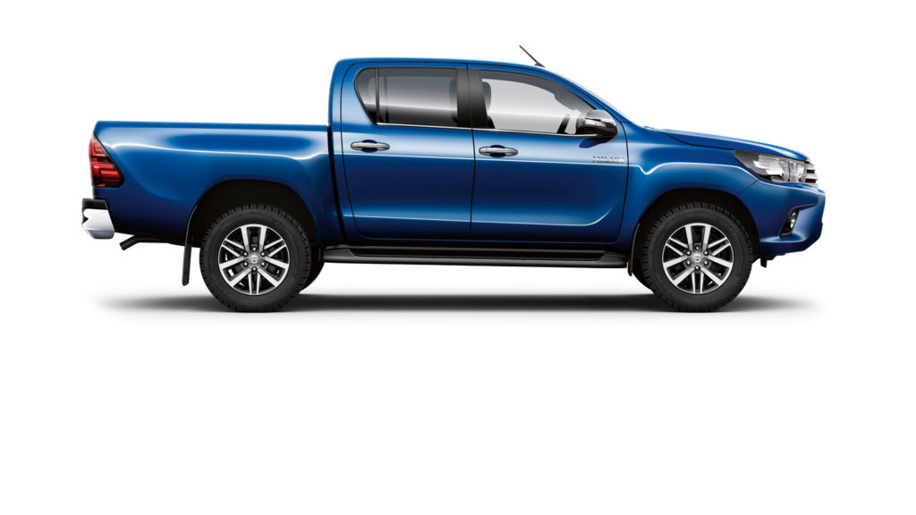 2020 Toyota Hilux 2.4 AT - Arabam Kaç Litre Yakar
